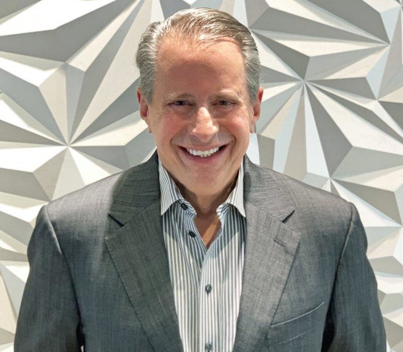 THE BIG INTERVIEW: Heady Days at Hyde Park Jewelers - WATCHPRO USA