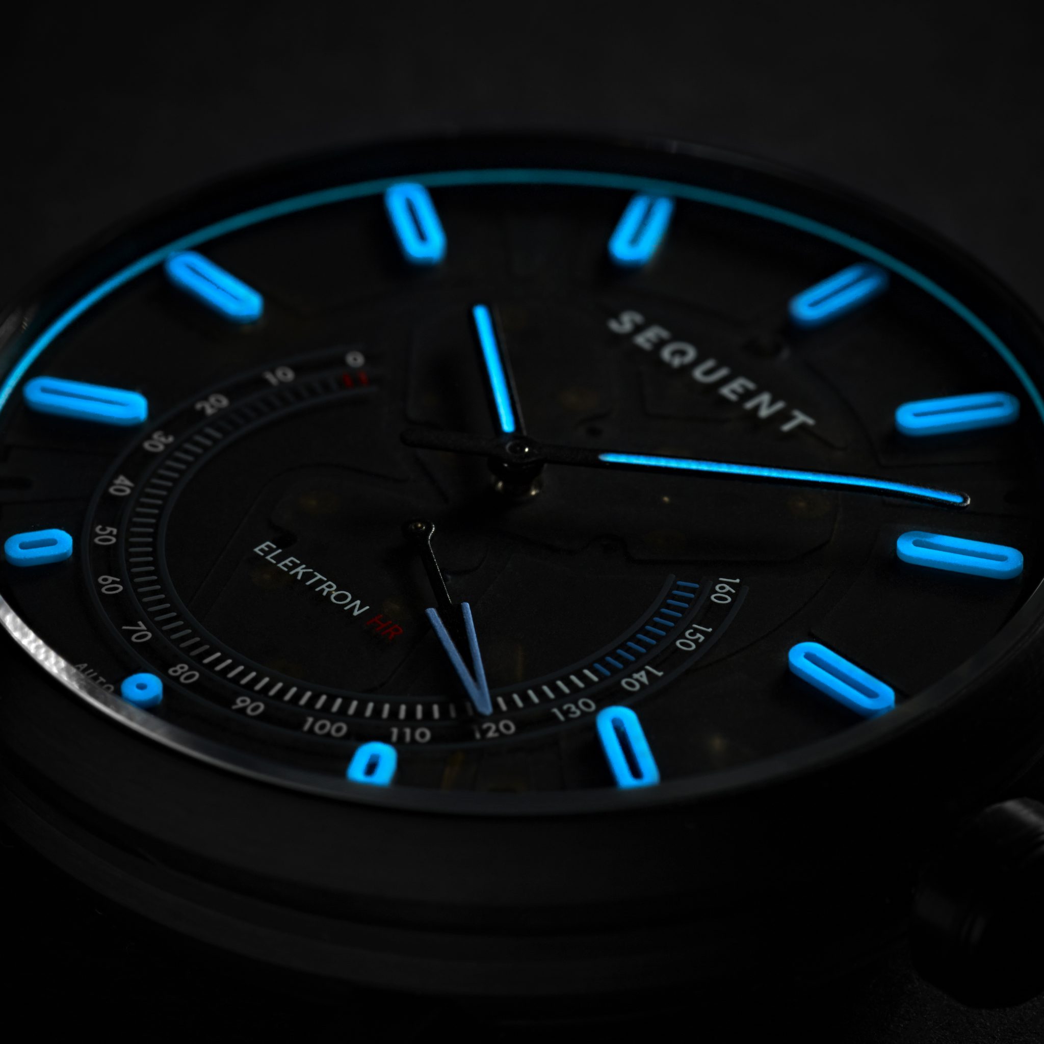 Swiss start up Sequent makes the world's first self-charging smartwatch ...