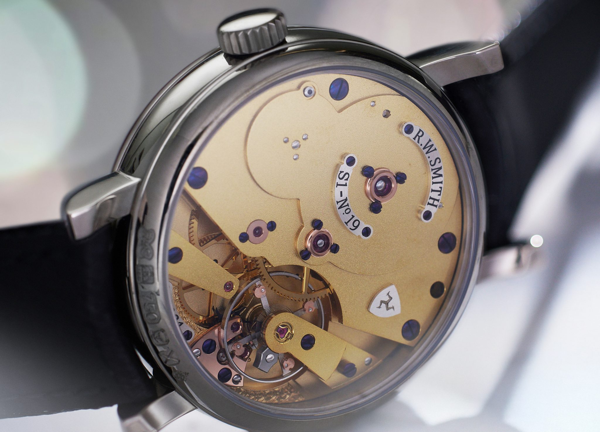 VIEREN watch review: The Black Croc reinvents the classic dress watch ...